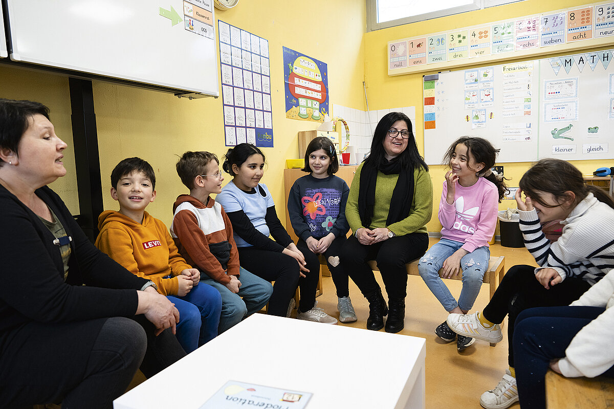 GEW NRW: Mit Engagement und Herz der Unterfinanzierung trotzen